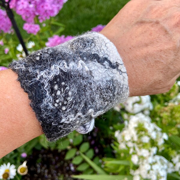 Wool Bracelet - Etsy