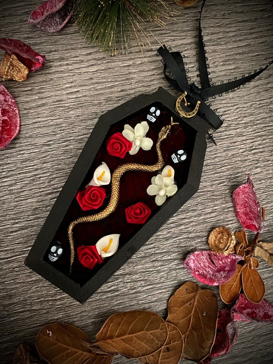 Snake Coffin Diorama: Gothic Shadowbox With Skulls & Roses - Etsy