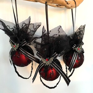 Gothic Baubles SET OF 3, Black and Red Xmas Ornament, Gothmas Baubles ...