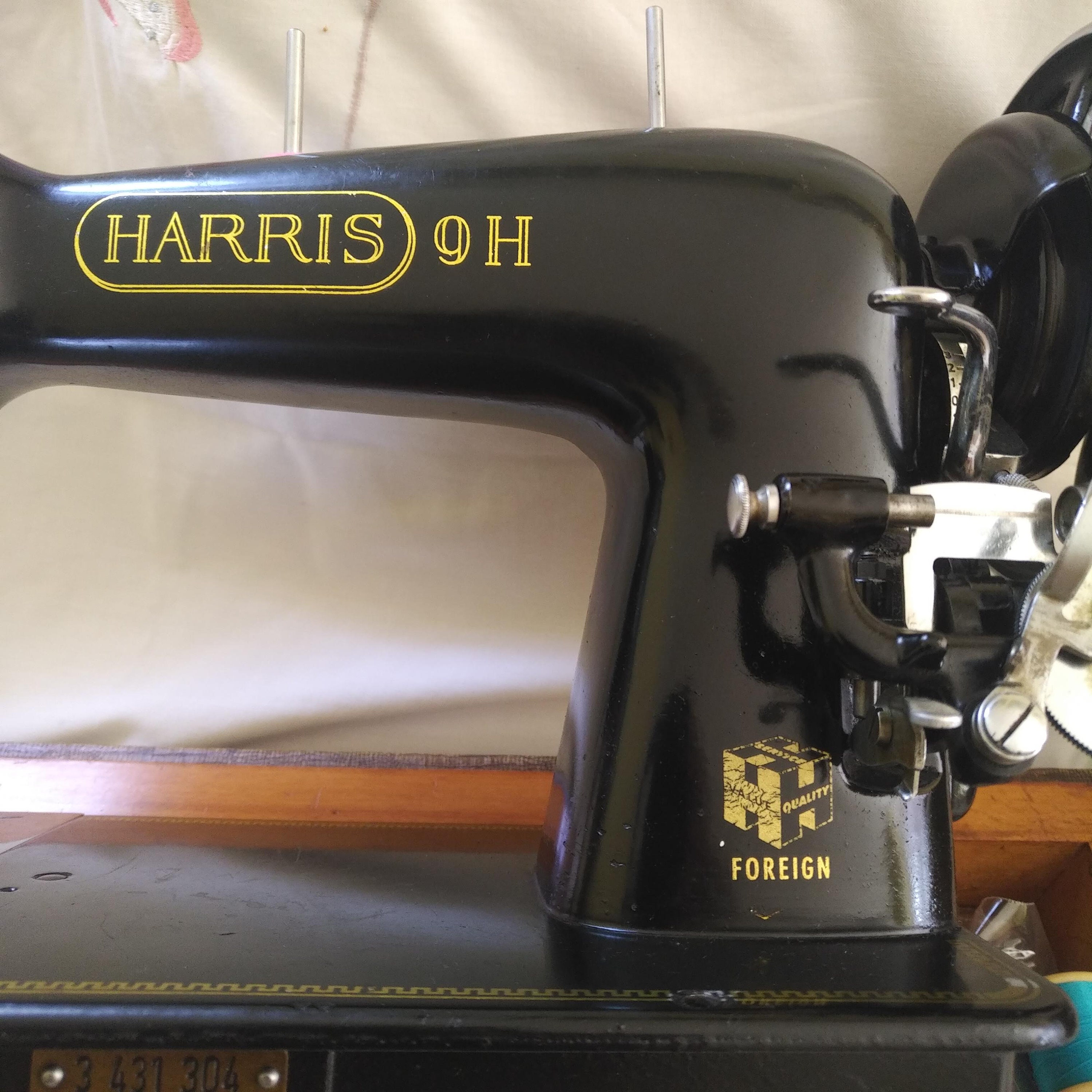 Vintage Hand Crank Sewing Machine Harris 9H in Snake Skin - Etsy