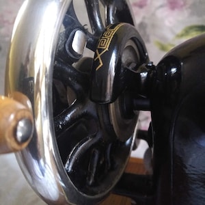 Antique Hand Crank Sewing Machine, Singer Model No. 28K in a Nice Case ...