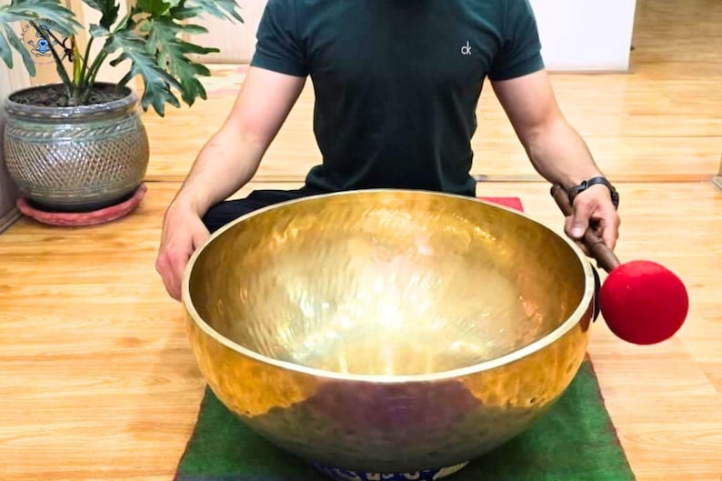 Hand Hammered Tibetan Singing Bowl, Sound Bath, Meditation, Yoga - Etsy