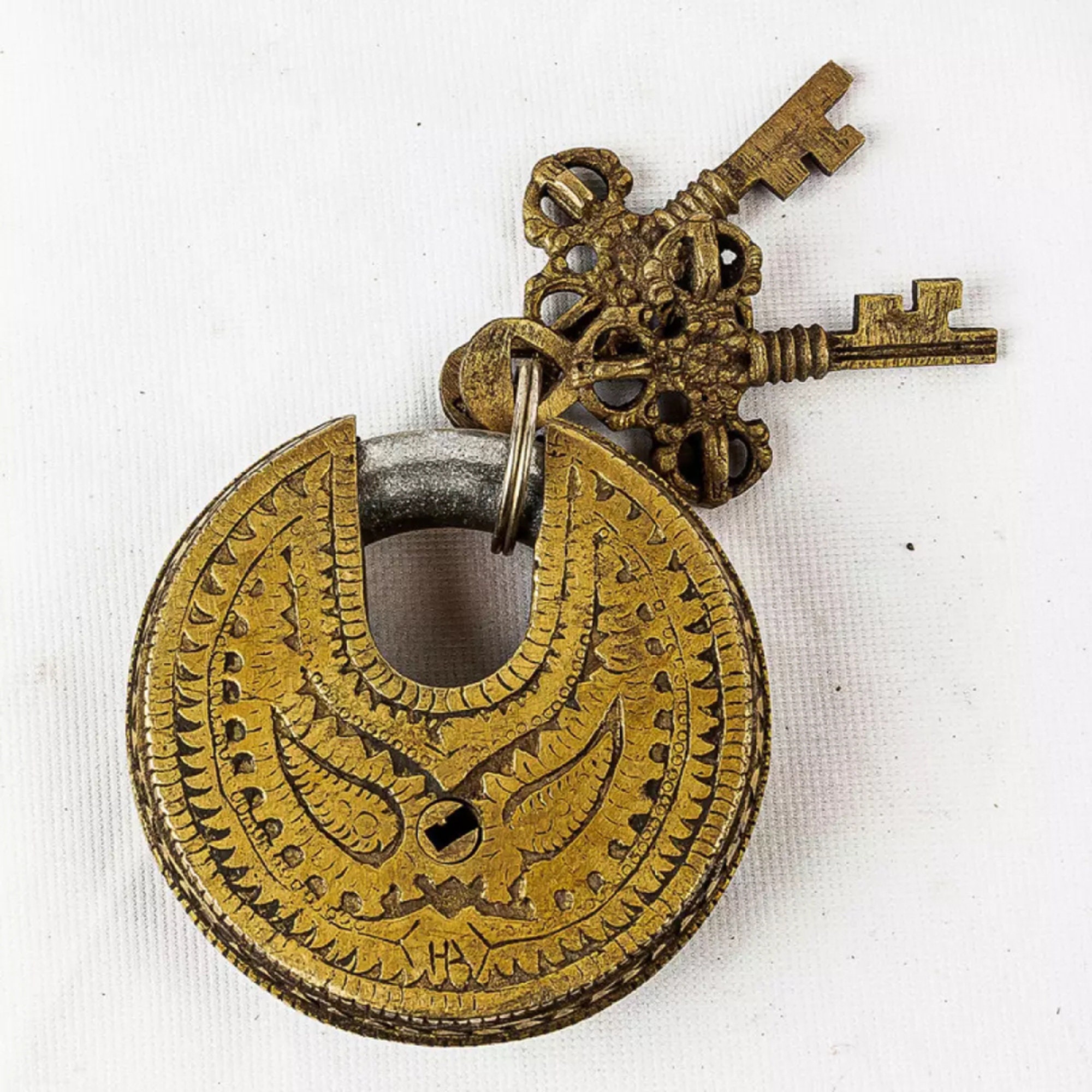 Unique Circle Shaped Lord Ganesh and Lord Laxmi Engraved Door Stylish ...