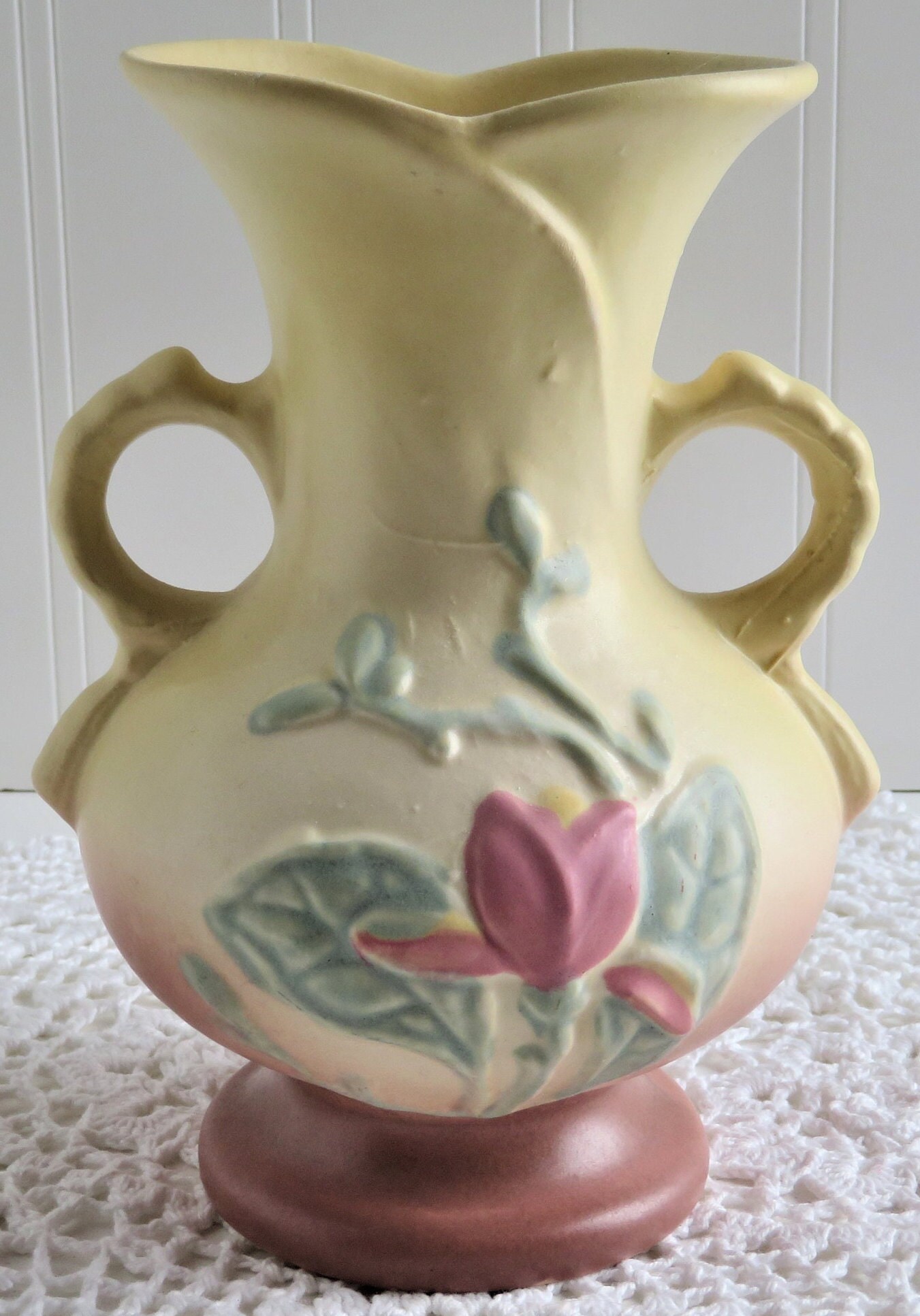 Vintage Hull USA Art Pottery Magnolia Matte 15 Vase Magnolia - Etsy Vintage Hull USA Art Pottery Magnolia Matte 15 Vase Magnolia - Etsy