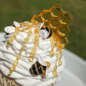 Fake Bumble Bee Cupcake, Bee Decor, Bee Cupcake, Honey Comb Decor, Faux ...