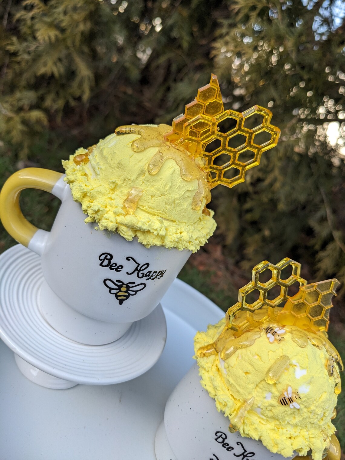 Fake Bee Honey Ice Cream, Fake Ice Cream, Bee Decor, Bee Cupcake, Honey ...