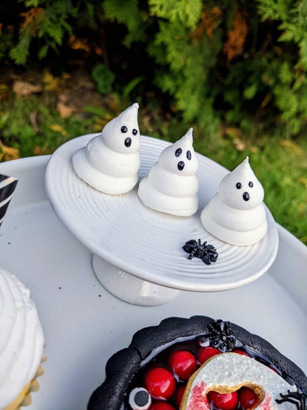 Fake MINI Ghost Marshmallows, Faux Halloween Cupcakes, Halloween Decor ...