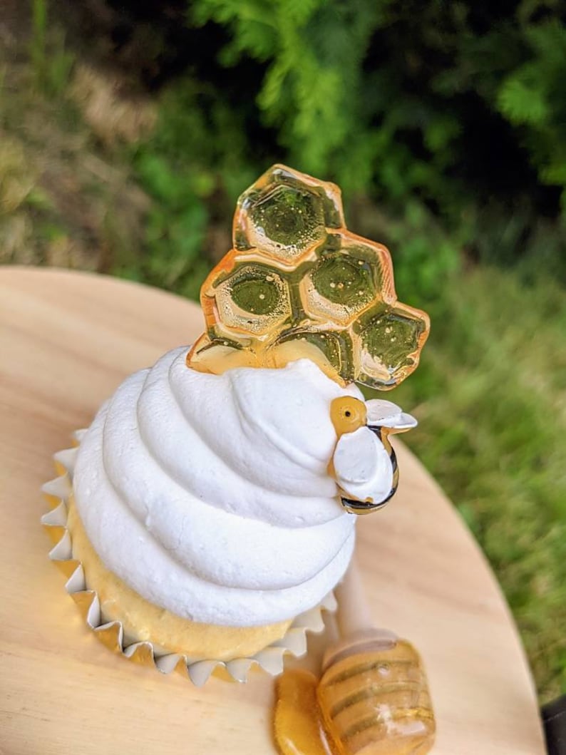 Fake Mini Bumble Bee Cupcake Bee Decor Mini Bee Cupcake - Etsy