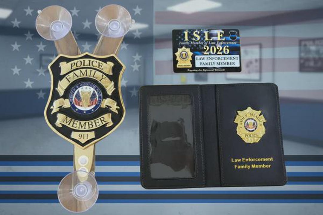FULL SET: "family Member" Windshield Badge Display + Wallet + 2026card ...