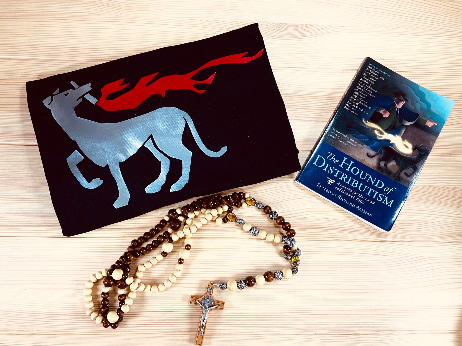 Hound of Distributism Graphic Tee GK Chesterton T-shirt - Etsy