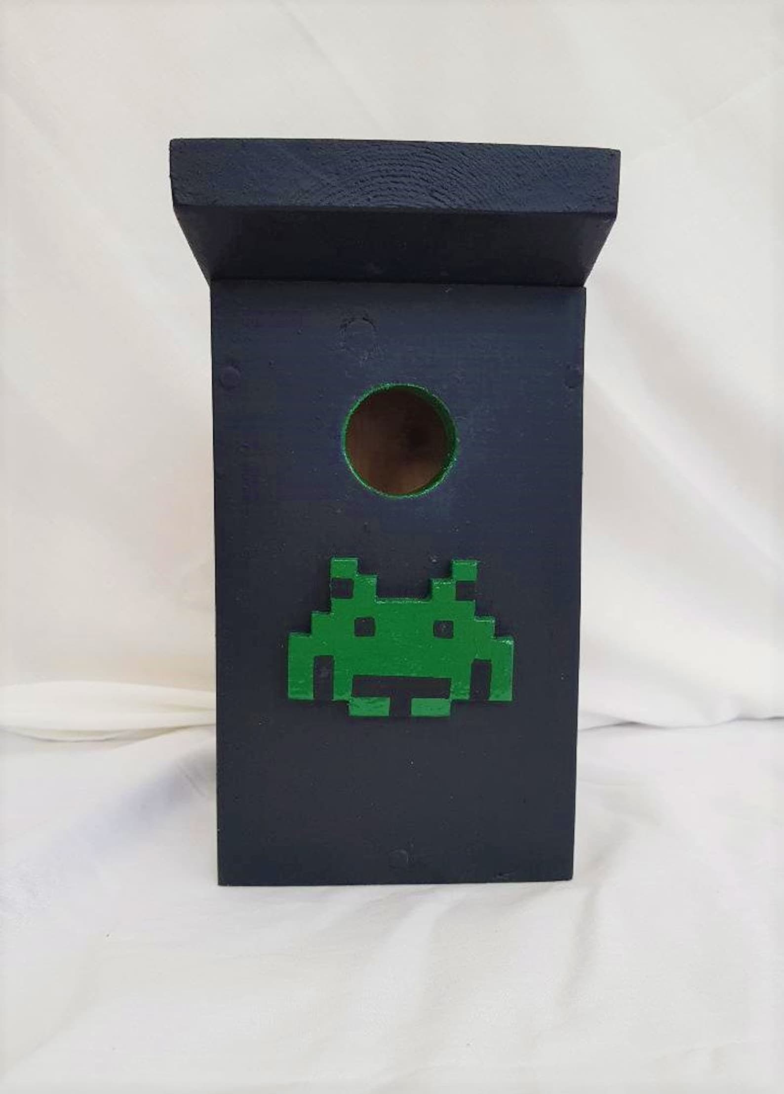 Space Invader Themed Birdhouse - Etsy
