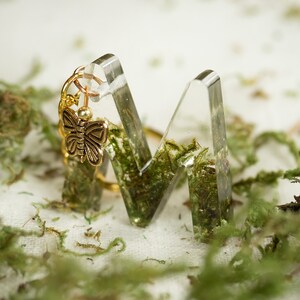 Personalized Moss and Resin Letter Keychain - Etsy