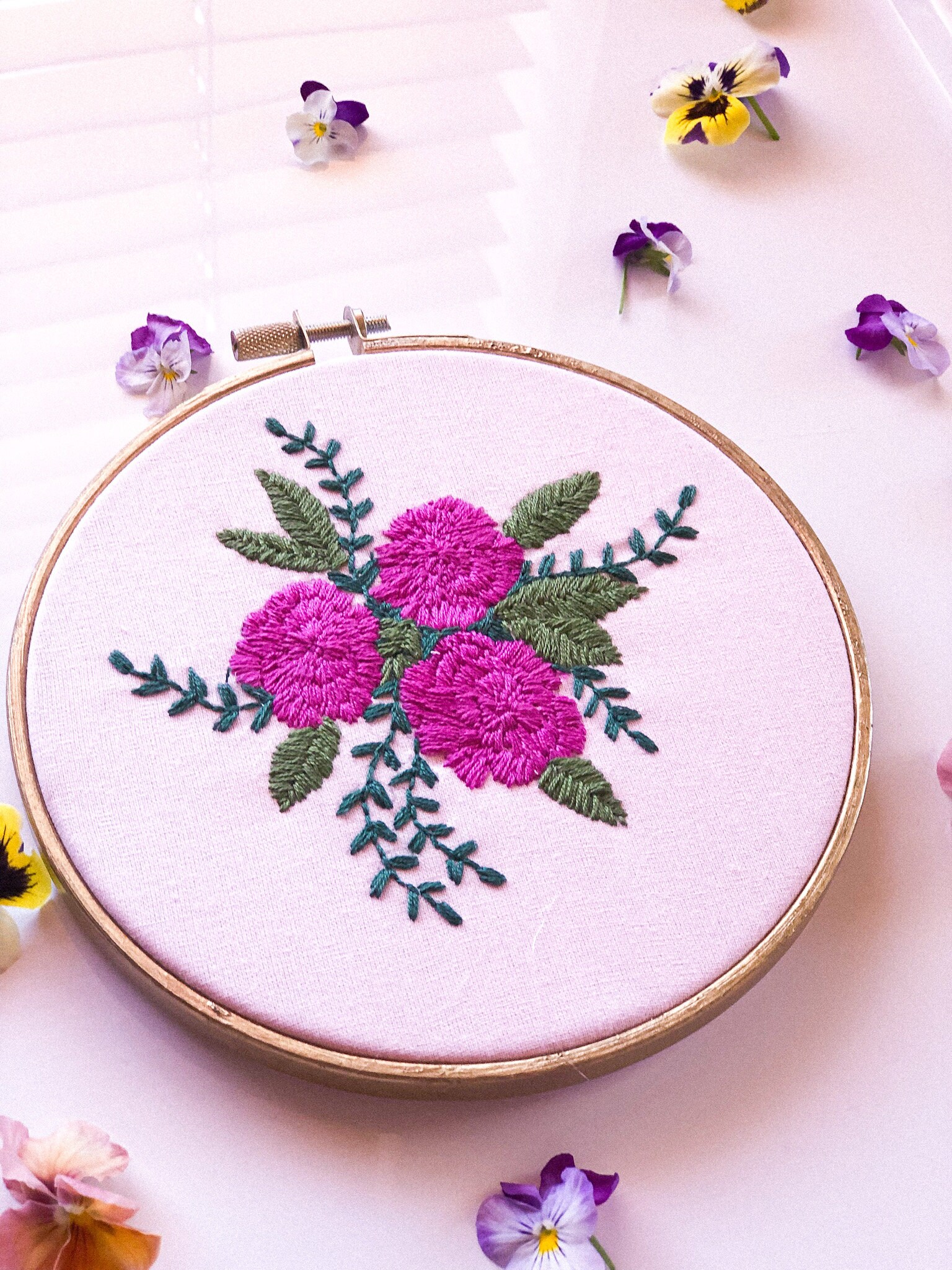 Hot Pink Roses Embroidery Hoop Art - Etsy