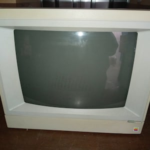 Apple Iie Computer With Accessories - Etsy