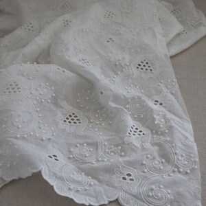 Cotton Eyelet Borders Fabric, Embroidery Cotton Fabric, Hollowed Border ...