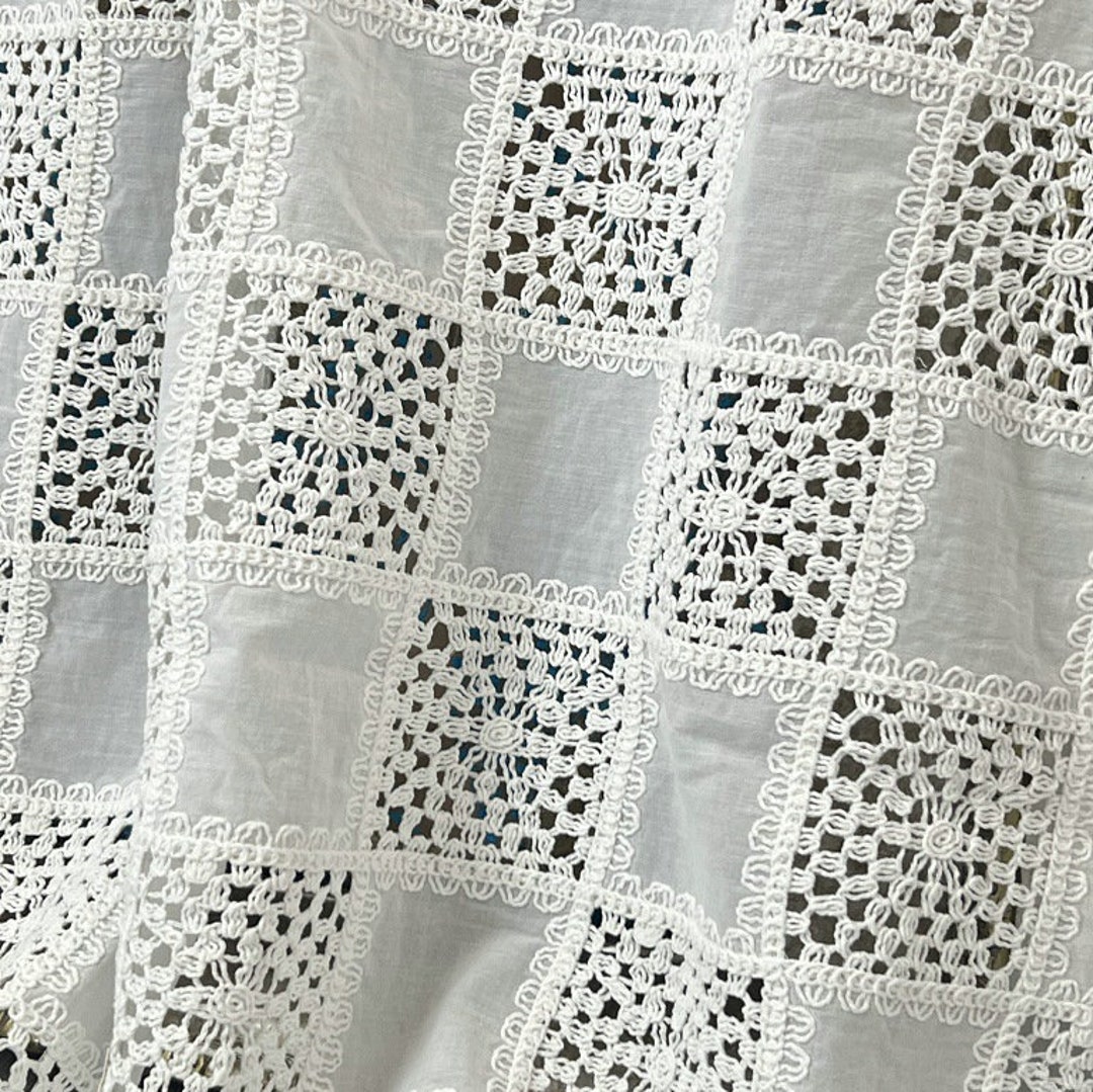 Cotton Eyelet Borders Fabric, Embroidery Cotton Fabric, Hollowed Border ...