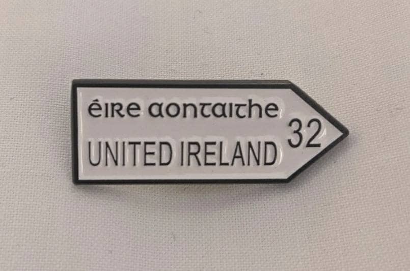 United Ireland Irish Road Sign Enamel Pin Badge - Old Style Irish ...