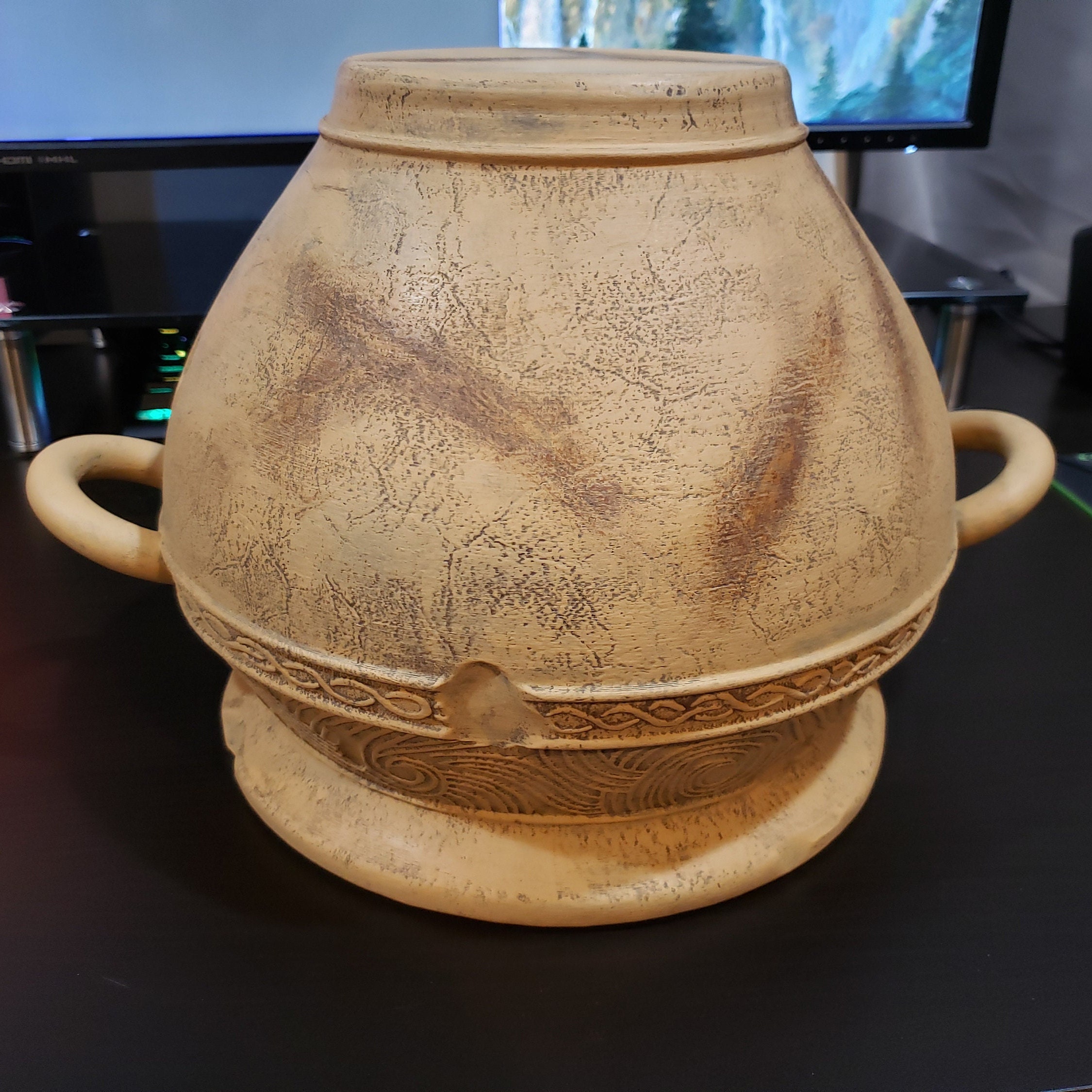 Let Me Solo Her Cracked Pot Helmet 3D Print - Etsy