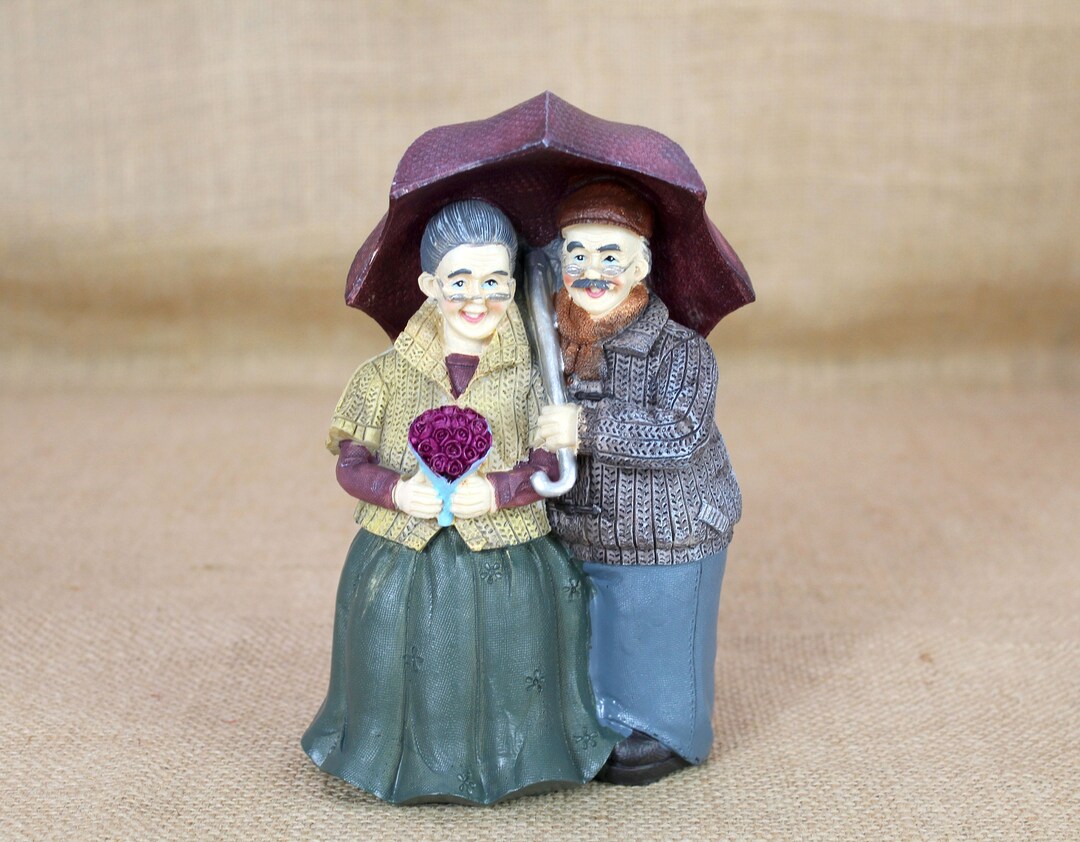 Grandparents Senior Figurine Grandma Grandpa Elderly Couple Statue ...