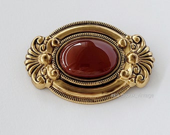 Agatha Brooch - Etsy