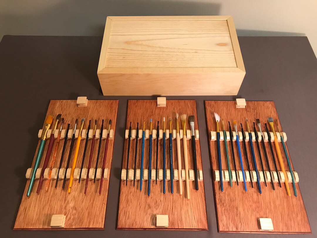 Pine Paintbrush Storage Case: Holds 31 Brushes - Rest, Organizer, and ...