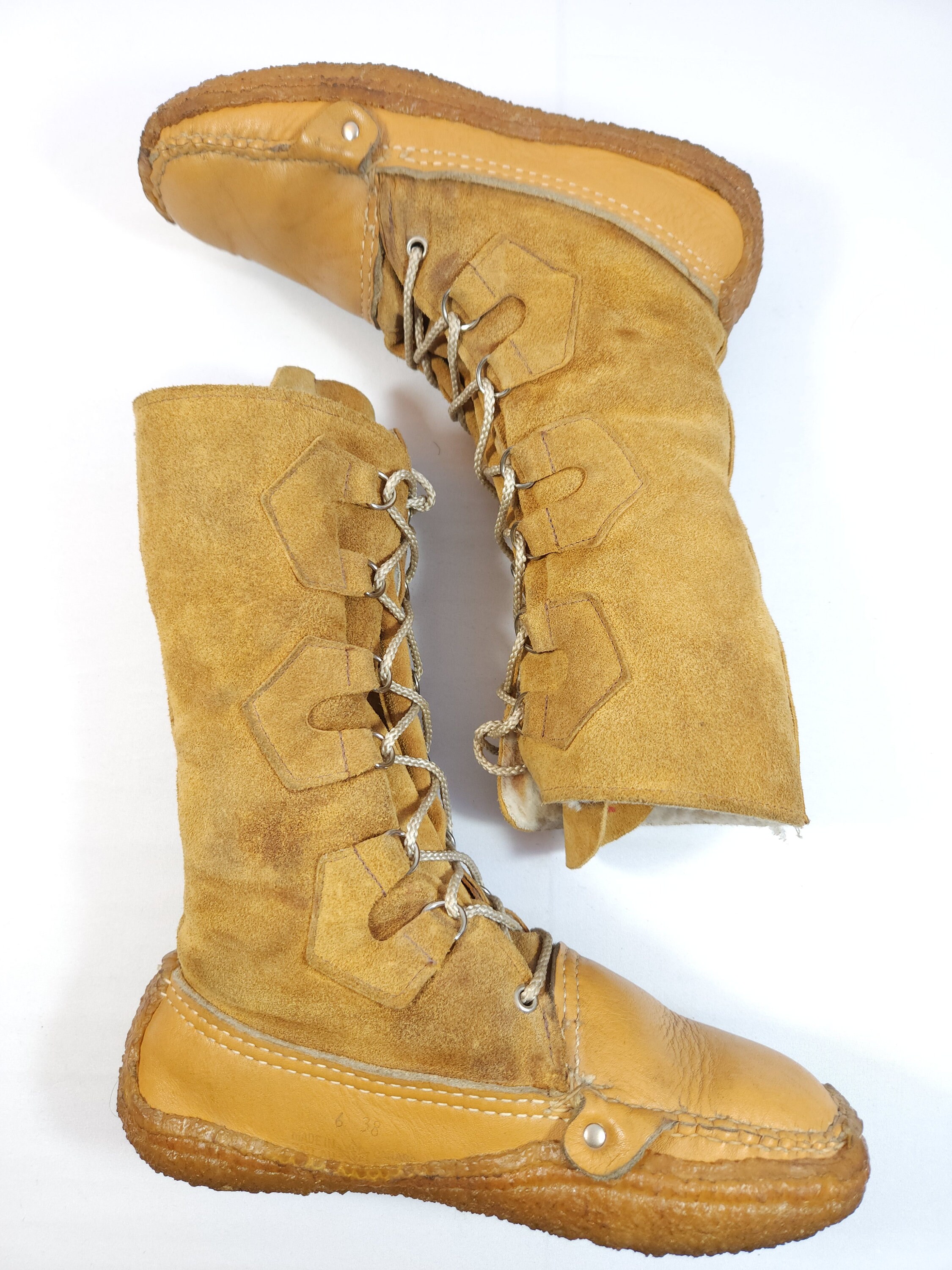 Vtg Canadian Handmade Leather, Wool, Crepe Sole, Mukluks Moccasin ...