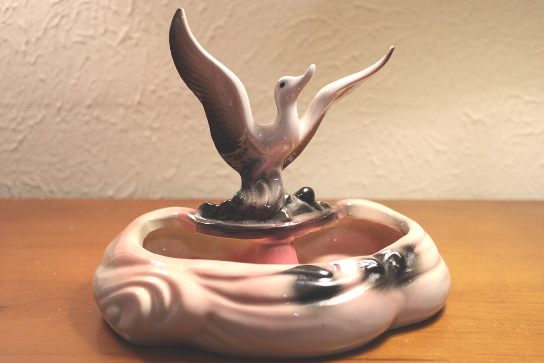 Hull Pottery USA 79 Flying Duck Planter Pink and Black - Etsy