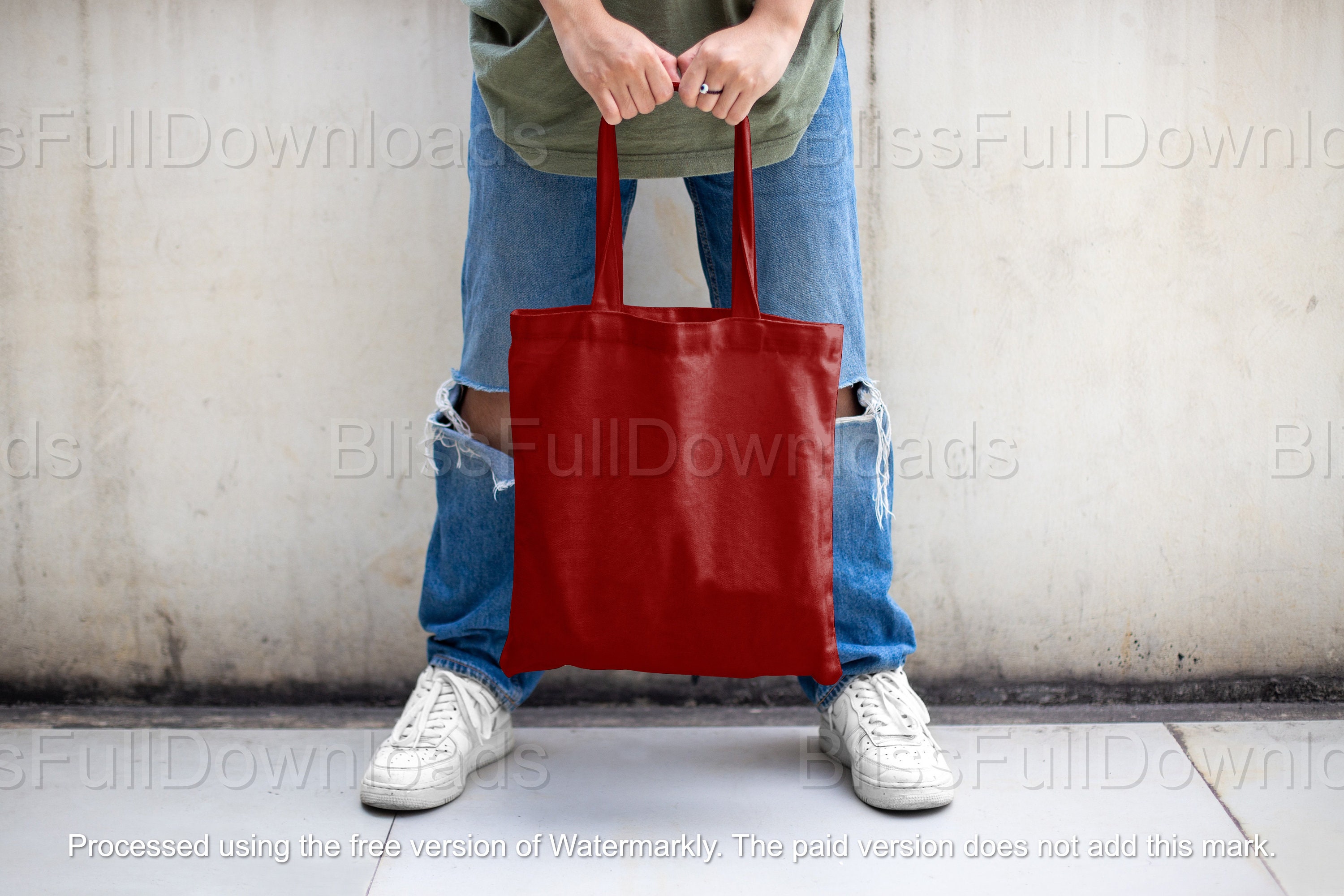 Man Holding Tote Bag Mockup | Stylish Canvas Tote Bag | Male Model With ...
