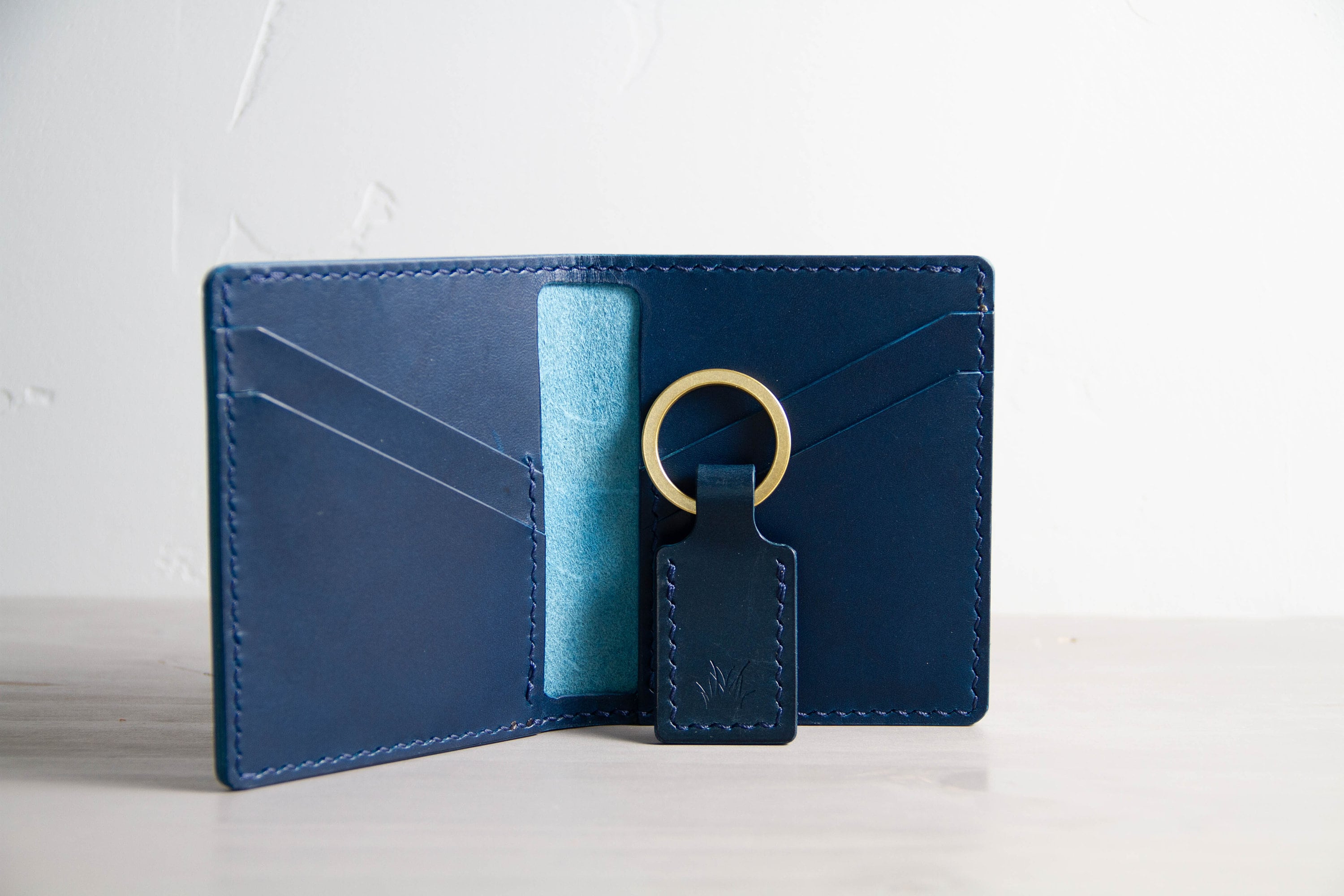 Cash Leather Bifold Wallet Men's Leather Wallet Vertical Bifold Wallet ...