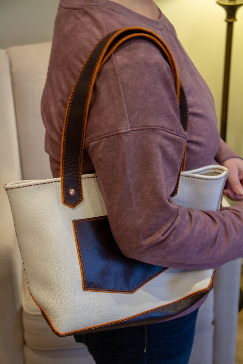 White Pebble Leather Ladies' Purse White Leather Purse Ladies' Purse ...