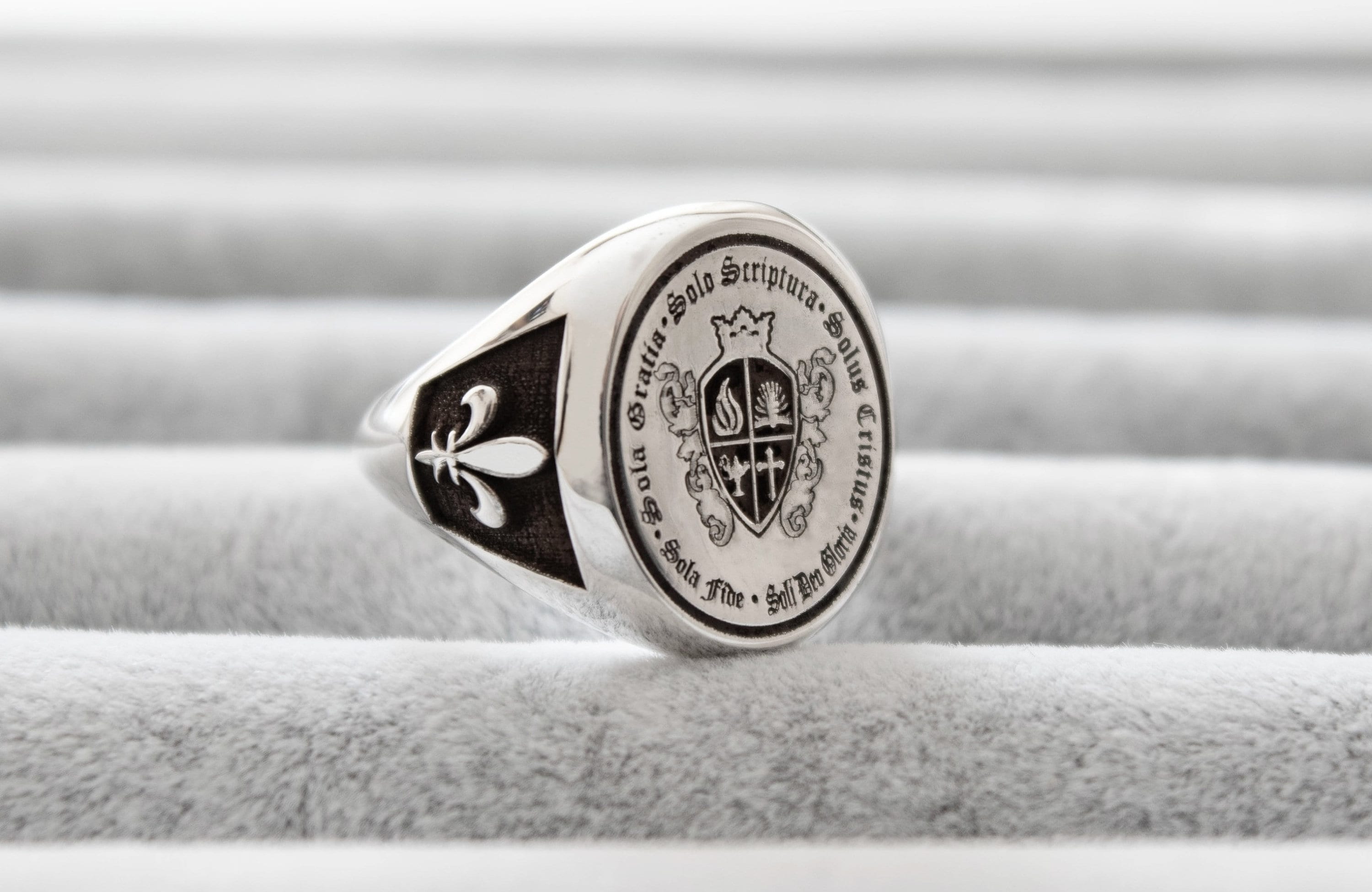 Custom Signet Ring University Ring Personalized Jewelry - Etsy