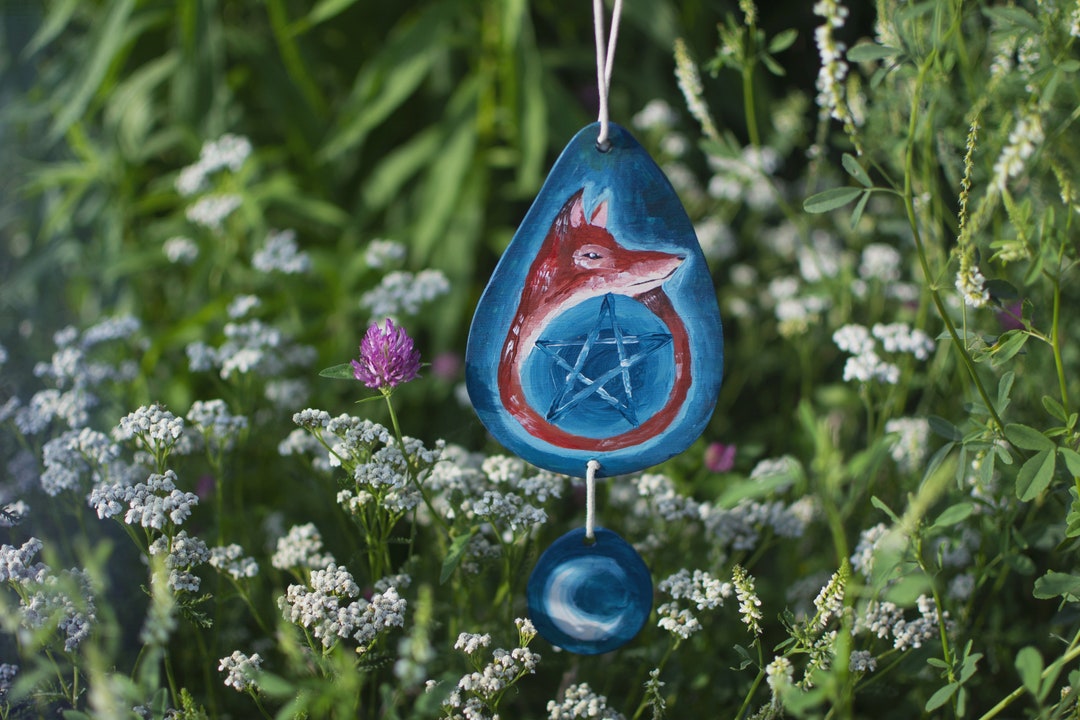 Pentacle and Fox Wall Hanging / Witchy Decor - Etsy