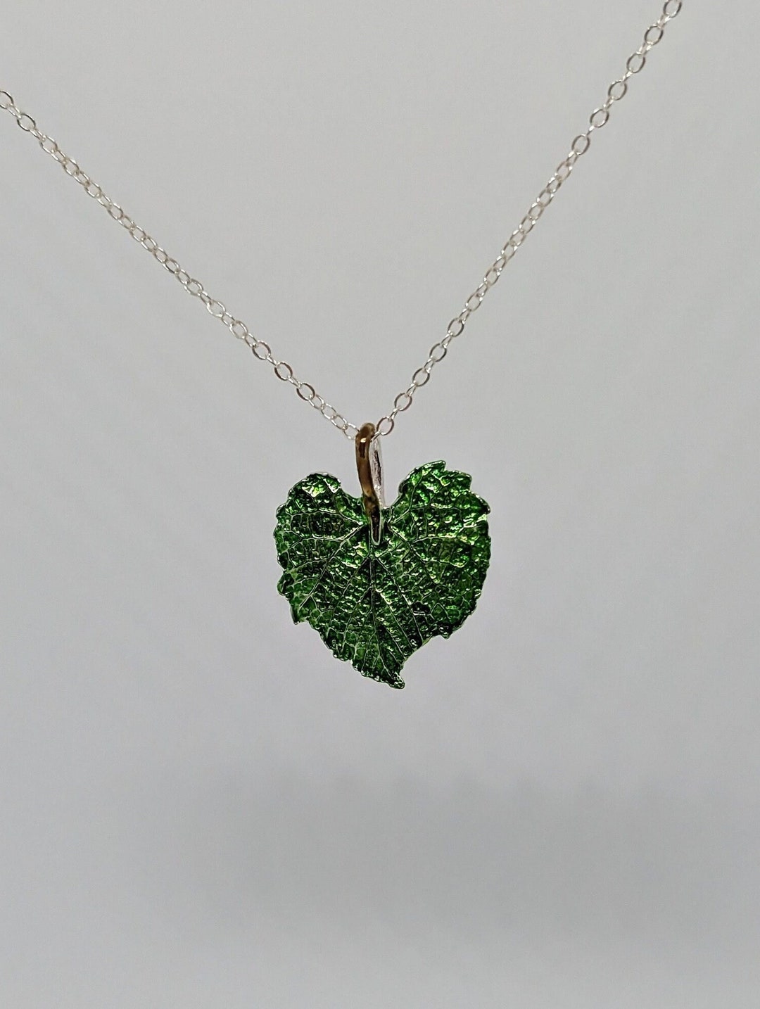 Genuine Concord Grape Leaf Pendant (one of a Kind) - Etsy