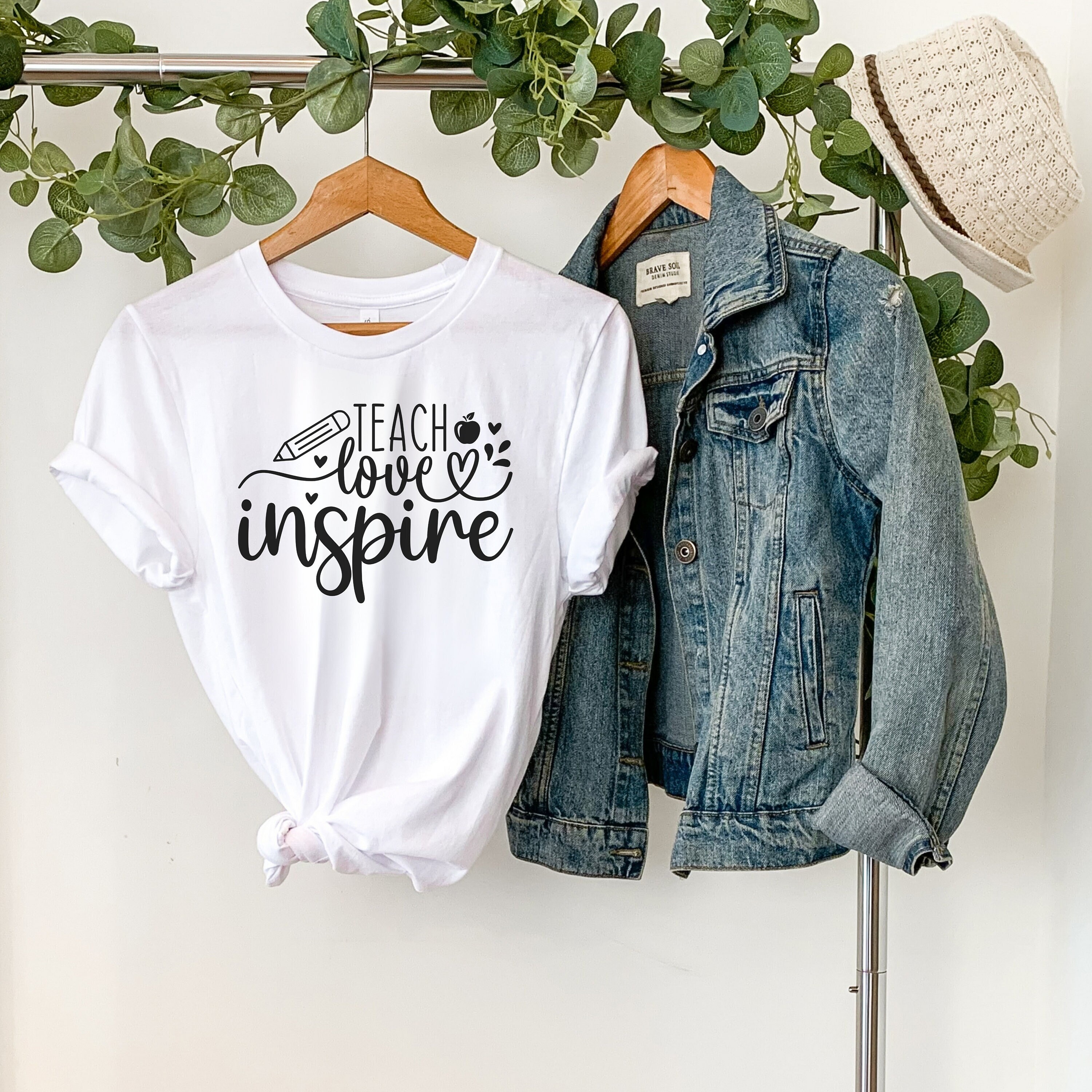 Teacher Appreciation Gift Shirt Gift for Teachers Teacher Graduate ...