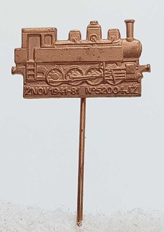 vintage train railway badges - Gem