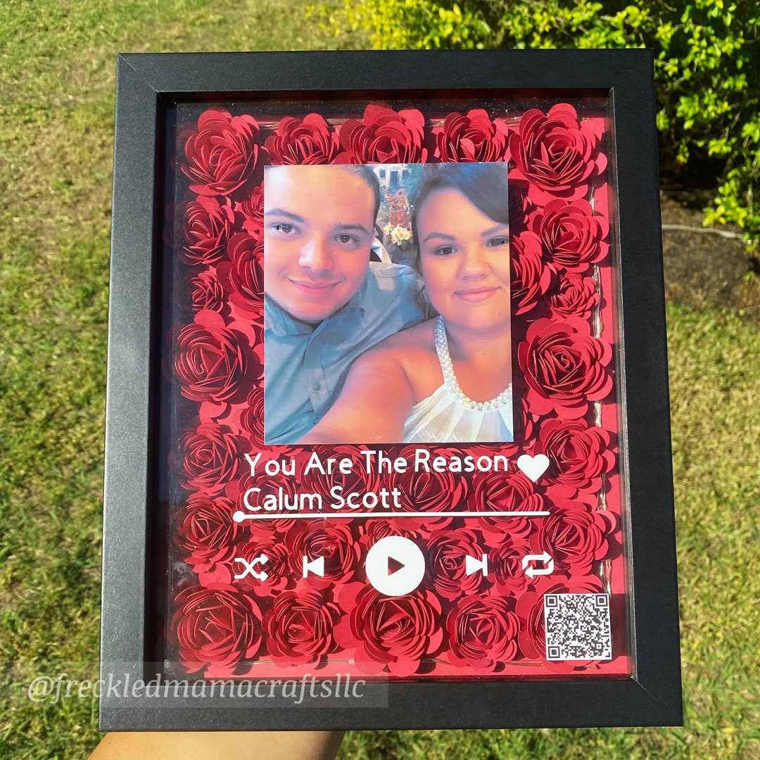 Light-up Shadow Box, Personalized Shadow Box With Lights, Hand-rolled ...