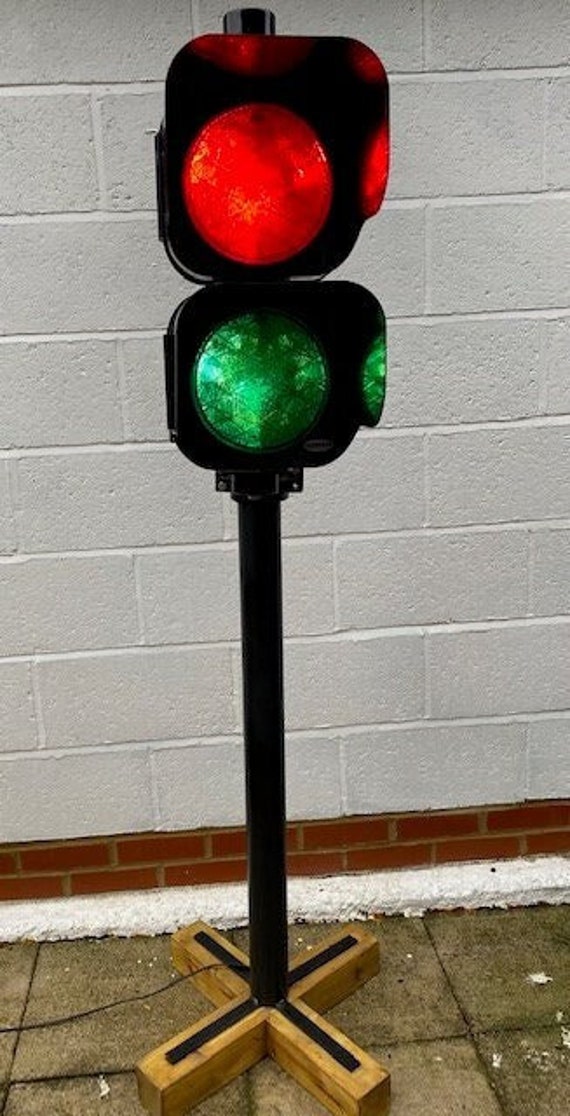Traffic Light Floor Lamp TRAFFIC LIGHTS FLOOR LAMP, 150cm H X 30cm W,