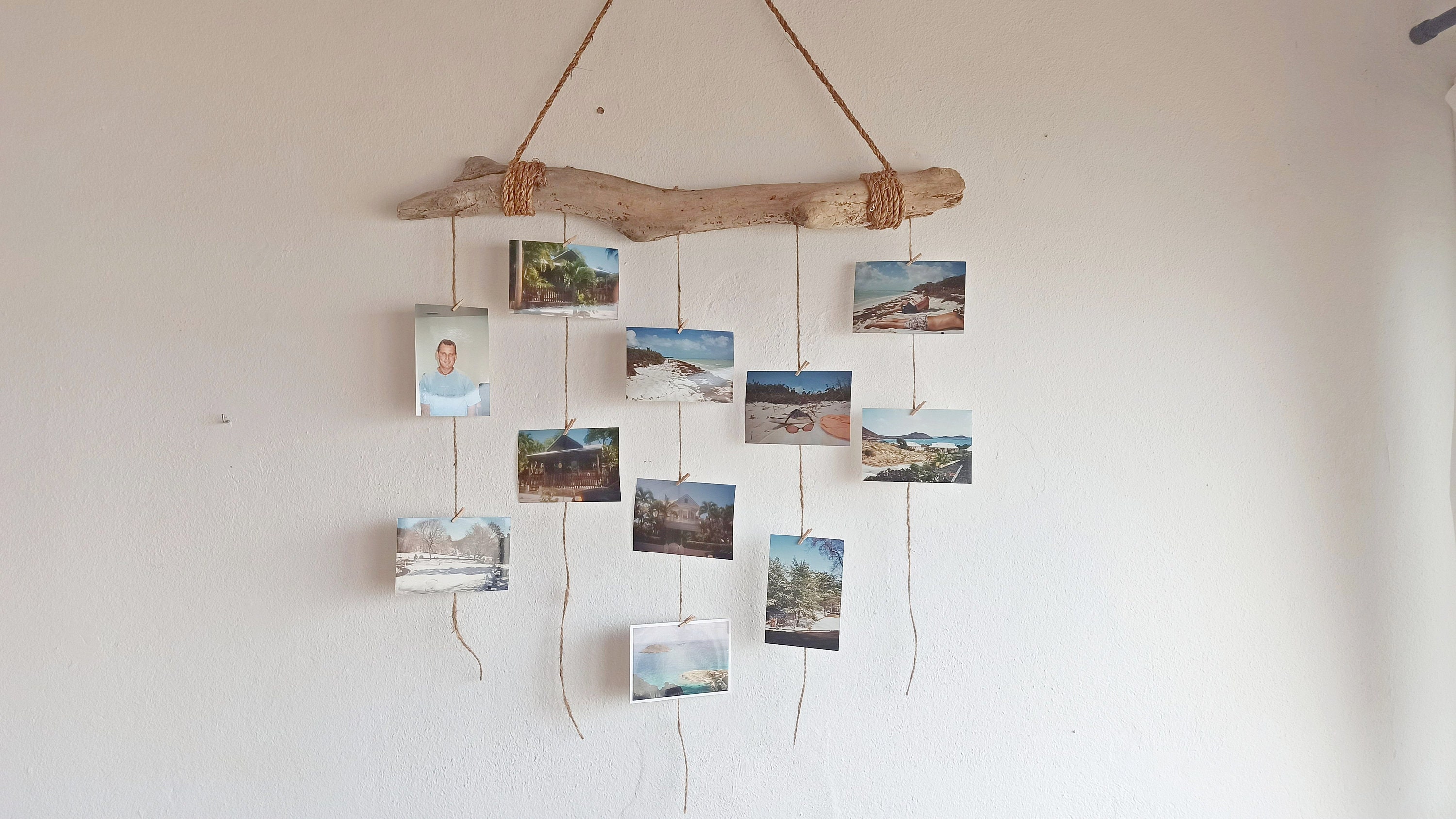 Accroche photo mural en bois flotte ,corde de chanvre naturel et mini ...