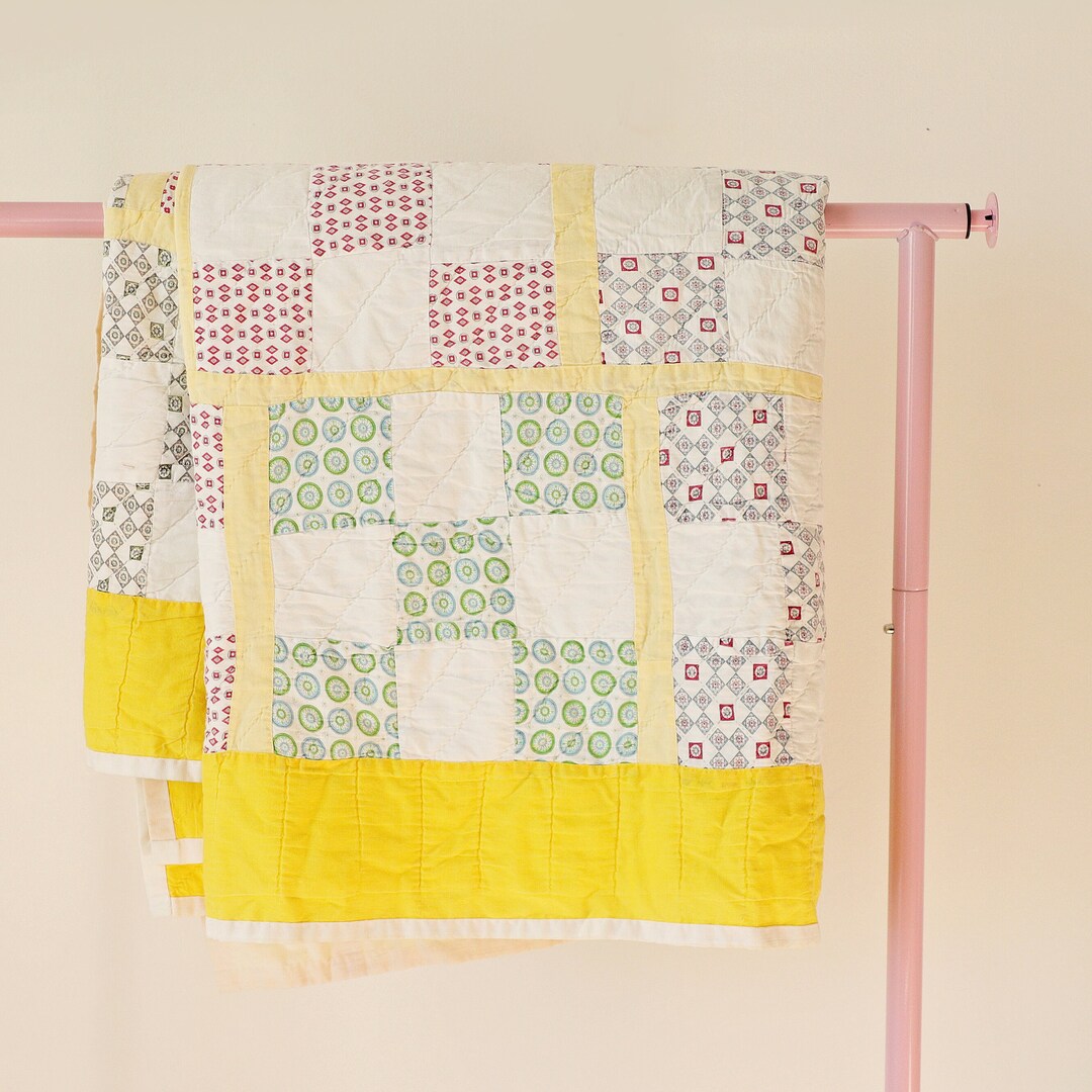 Vintage 50s or 60s Patchwork Rag Quilt, Yellow Shabby Chic, Twin Size ...