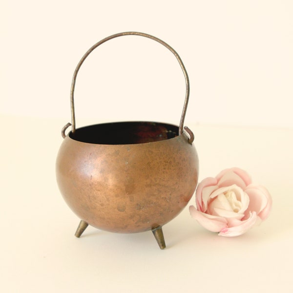 Mini Cauldron - Etsy