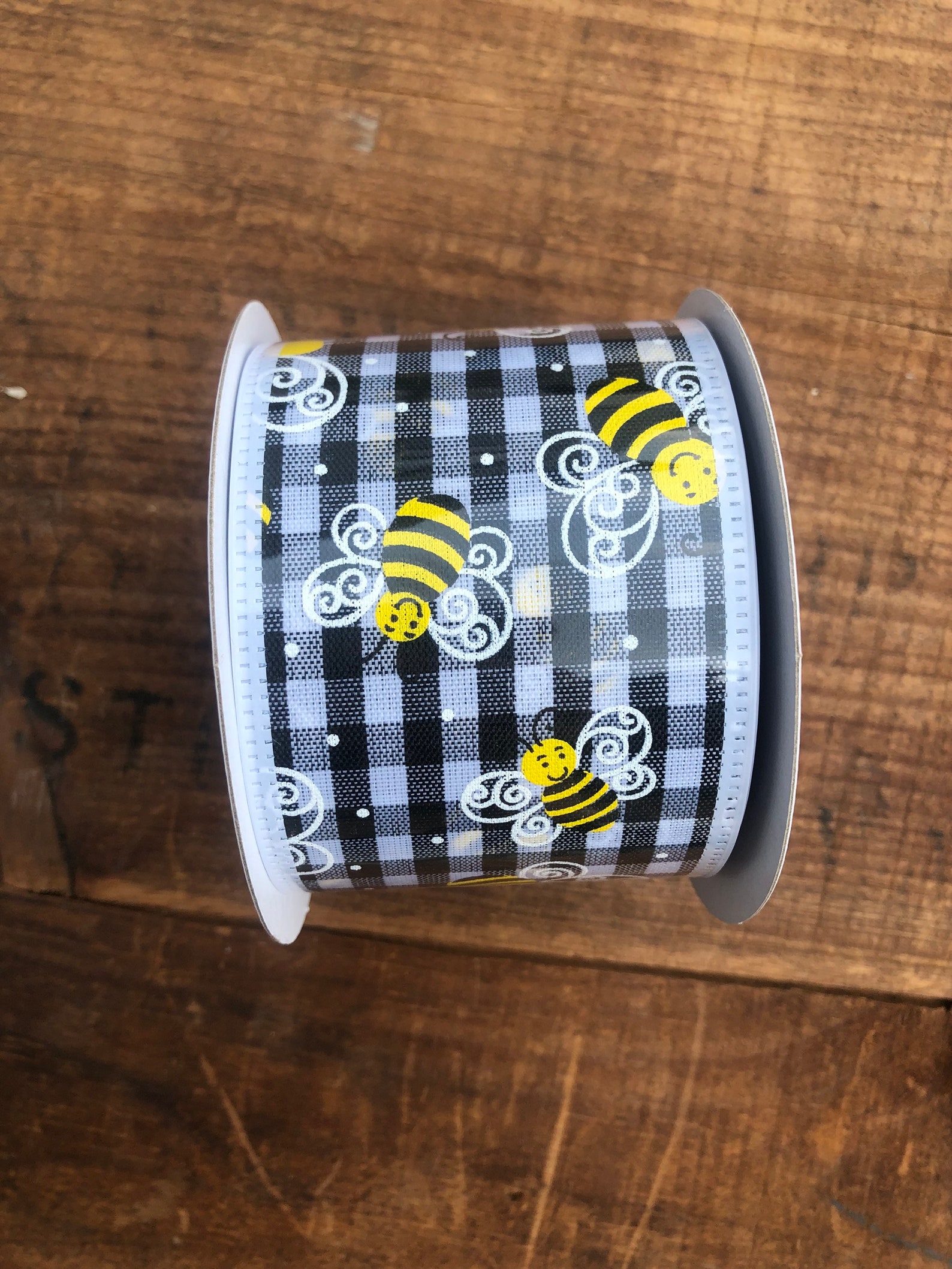 Wired Bumblebee on Buffalo Plaid Ribbon, Bee Ribbon, Wired Ribbon ...