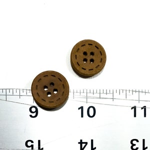 Set of Tooled Leather Look Composite Buttons 18mm 28L 11/16 Dark Brown ...