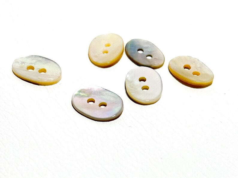 15mm OVAL Mother-of-pearl Buttons: 5/8" Iridescent Vintage MOP Shell ...