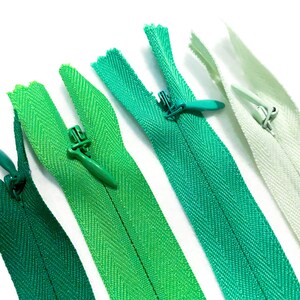 Lot of 8 Invisible Zippers - 7-9" Multi Color / Variety Pack - GREEN ...