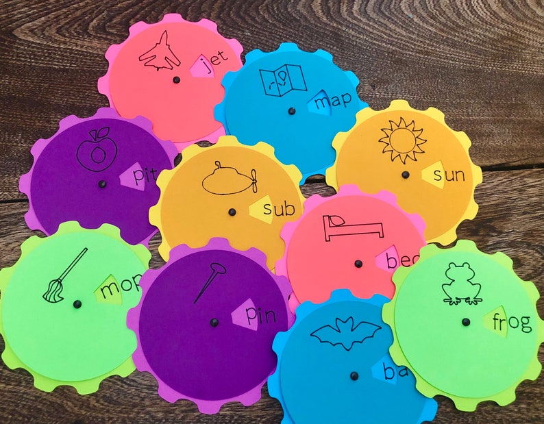 Word Spinner SVG SERIES 1 CVC Word Activity Cricut Reading - Etsy