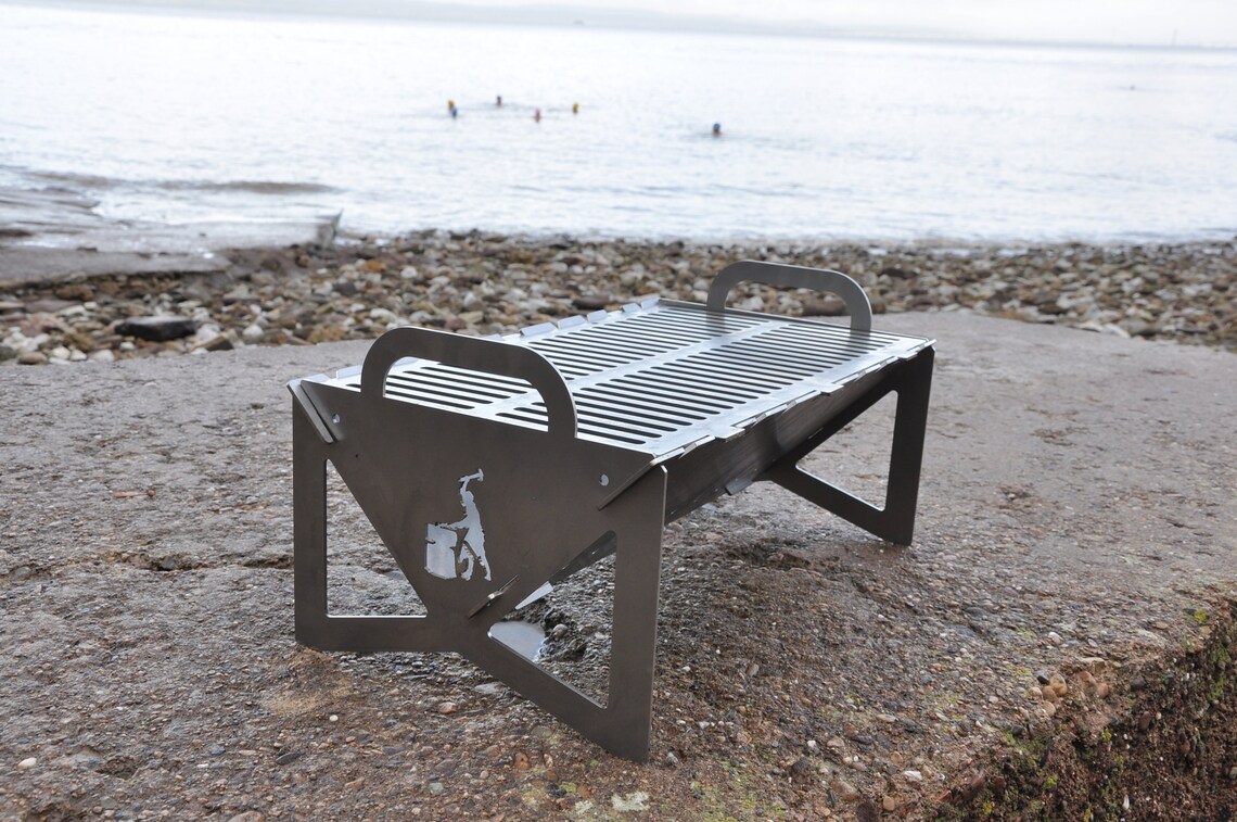 Portable Bbq-fire Pit-camping Bbq-barbecue-patio Fire-fire Hole-surfers ...