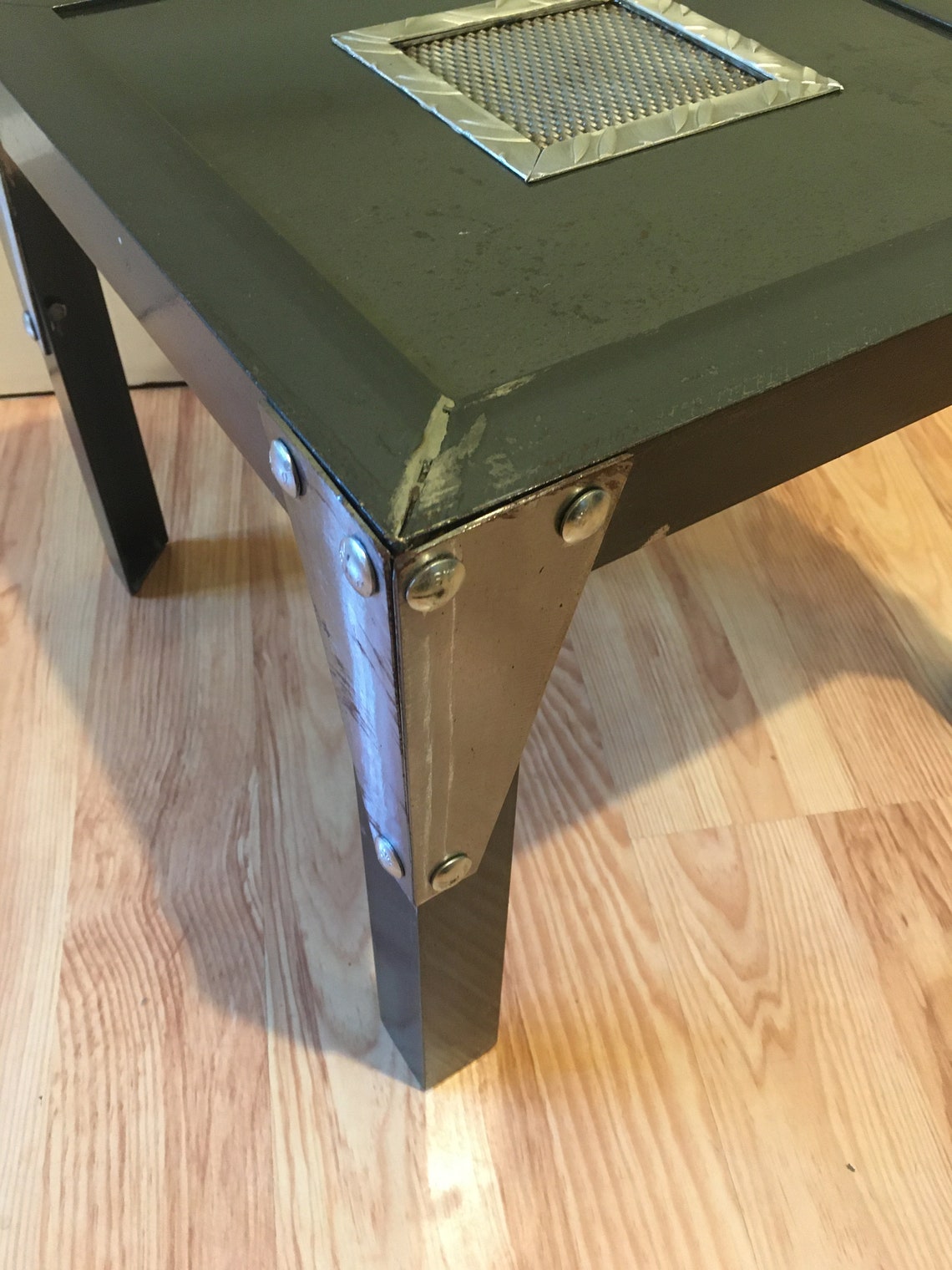 New York Loft Chic Table-industrial Modern Table-steel - Etsy