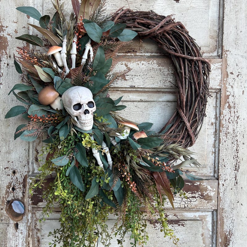 Skeleton Wreath - Etsy