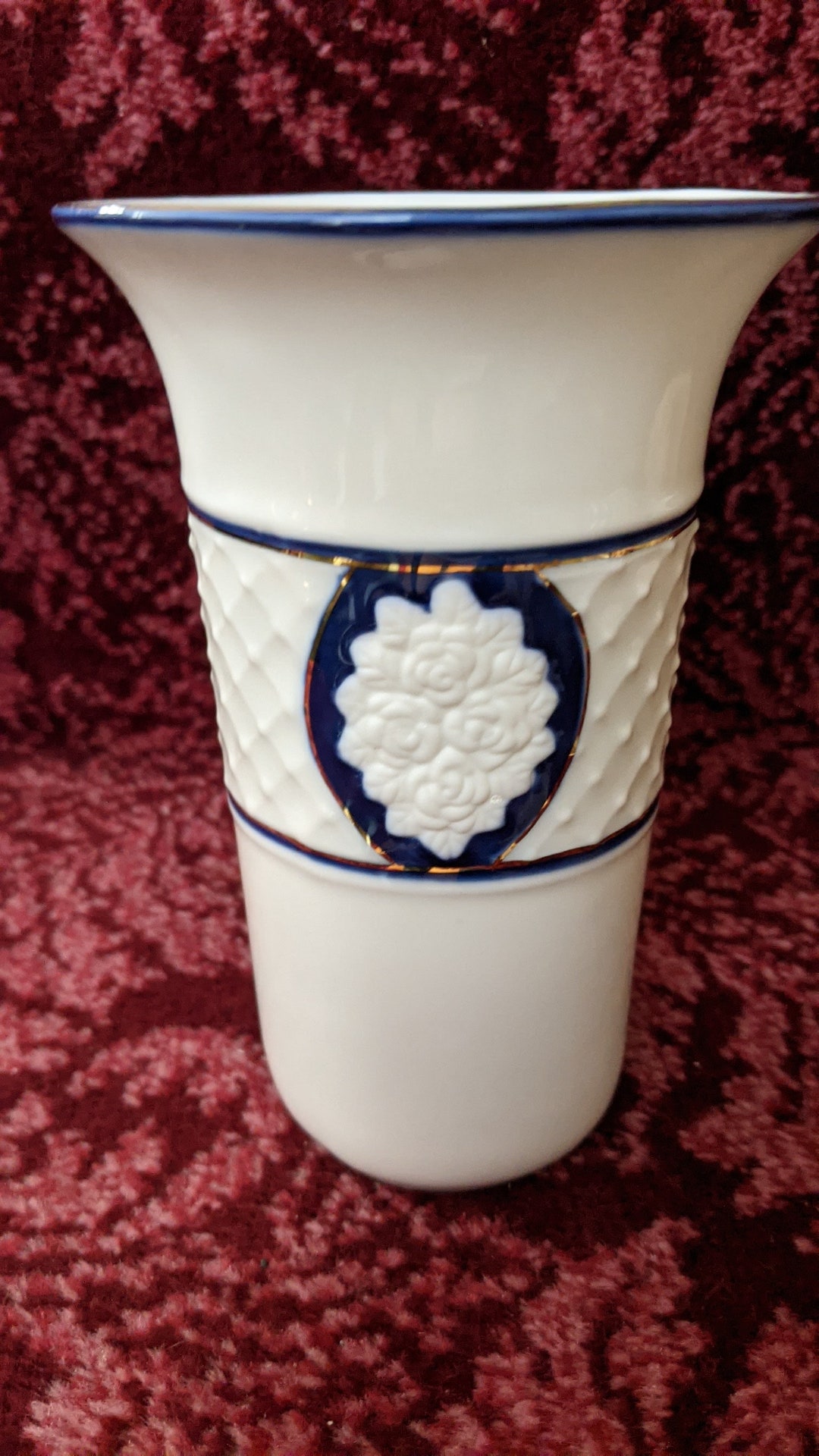 Vintage Porcelain Vase Wellington Castle Royal Class - Etsy