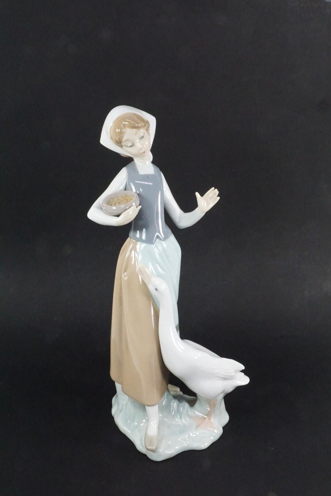 Lladro Figurine, Girl Feeding Duck / Goose, #1052, Glossy Finish ...